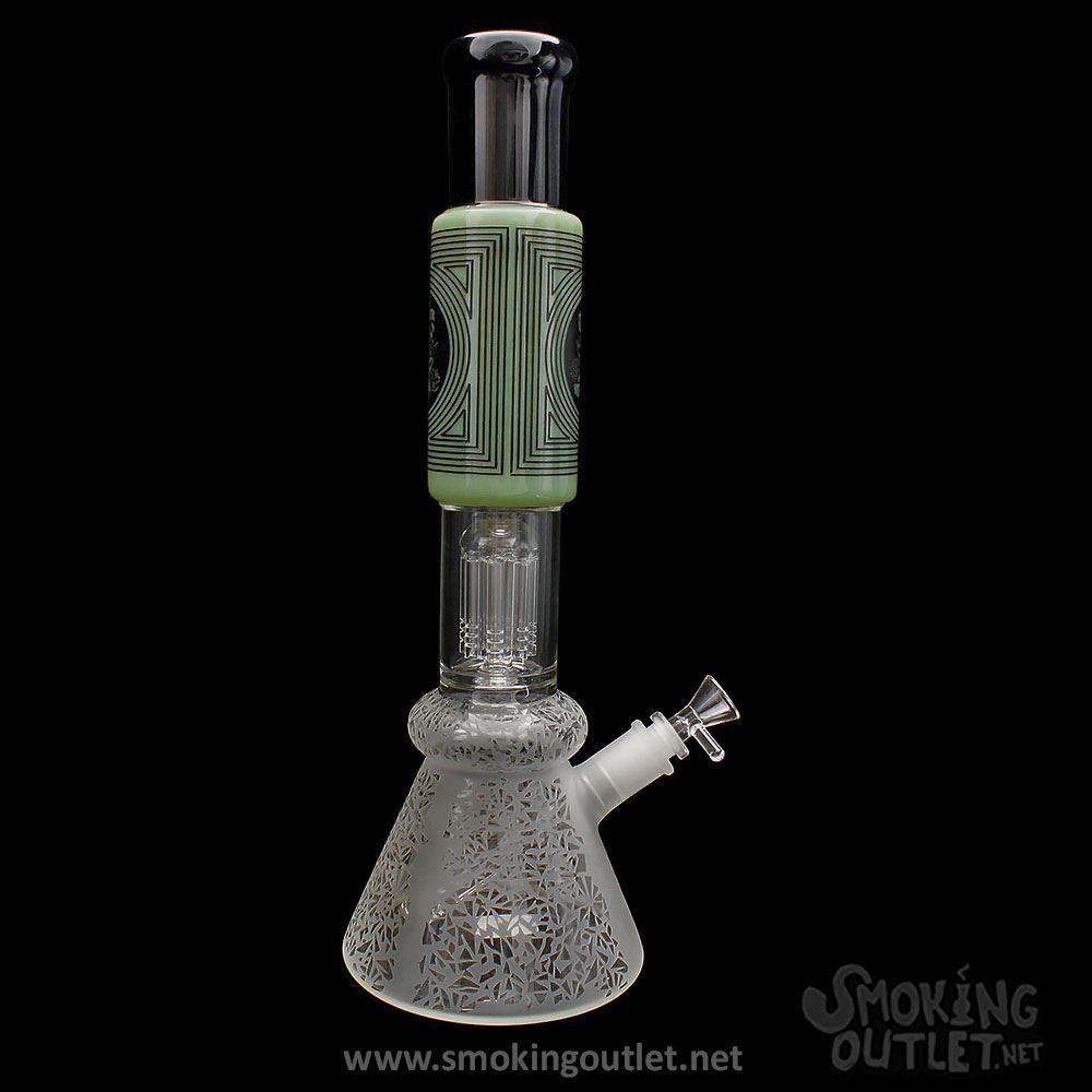 Iconic Inspiration Beaker Bong By Diamond Glass Smoking Outlet